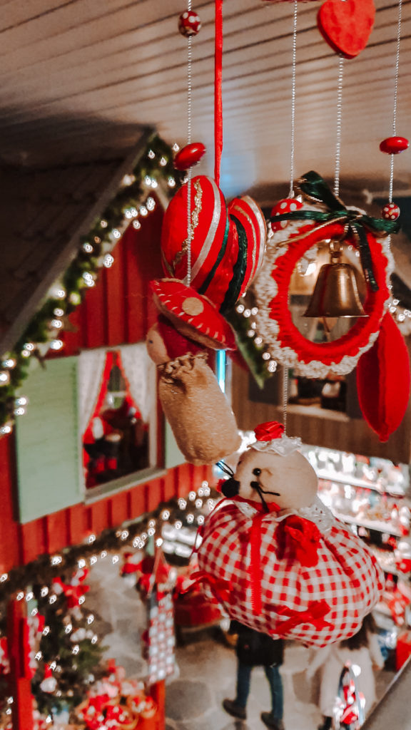 Day Trip to the Enchanting Town of Drøbak, Norway » Travel With New Eyes